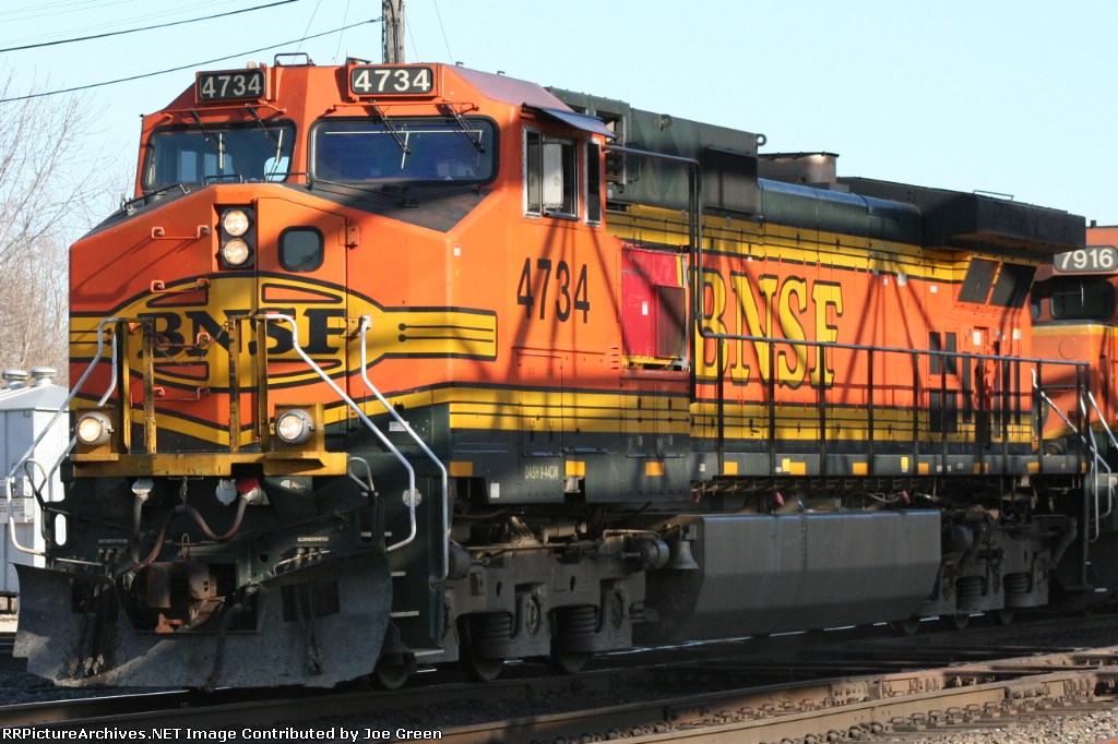 BNSF 4724